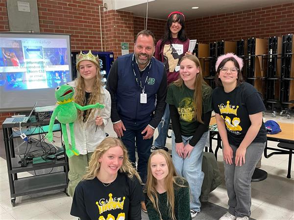 Bartlett High School / Homepage