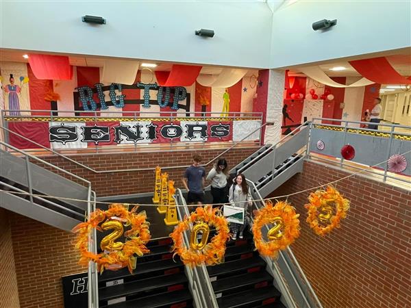 Bartlett High School / Homepage